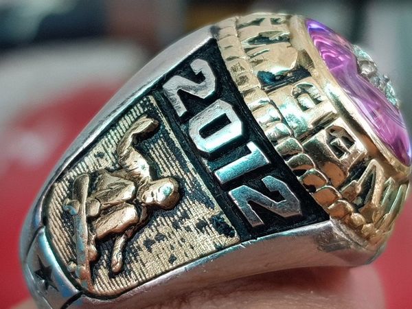 nhẫn mỹ xưa hợp kim ốp vàng 10k hãng Jostens – Sưu tầm hàng Tốt