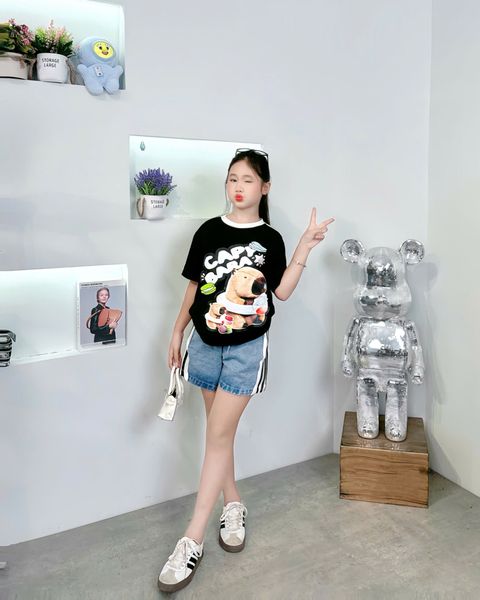 Bộ short jean bé gái hình Capybara Rika House