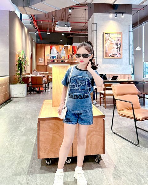 Bộ short Jean Balencia Rika House