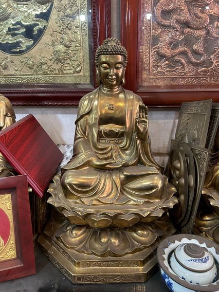 Nhân Bản Từ Tượng Phật Adida Bằng đồng Vàng Cao 67cm Đồng Đông Sơn