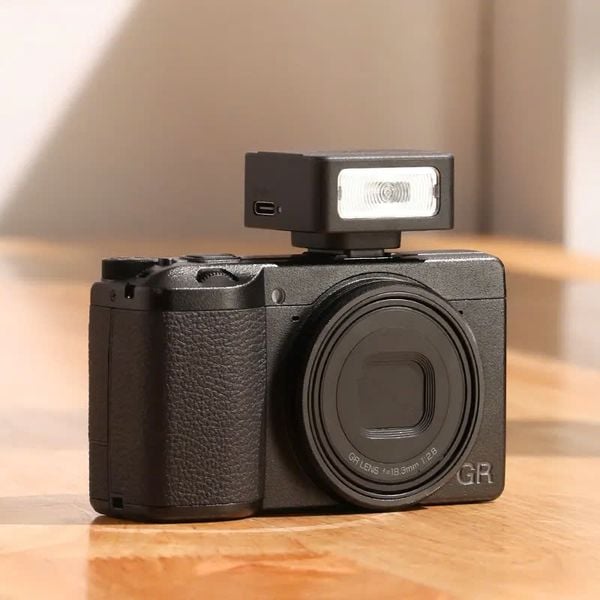 Đèn Flash Máy Ảnh Ulanzi SL01 & SL02 Spark Lite