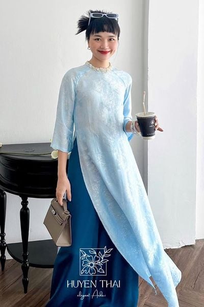Áo Dài Cách Tân Đính Cổ HUYỀN THÁI – Minde
