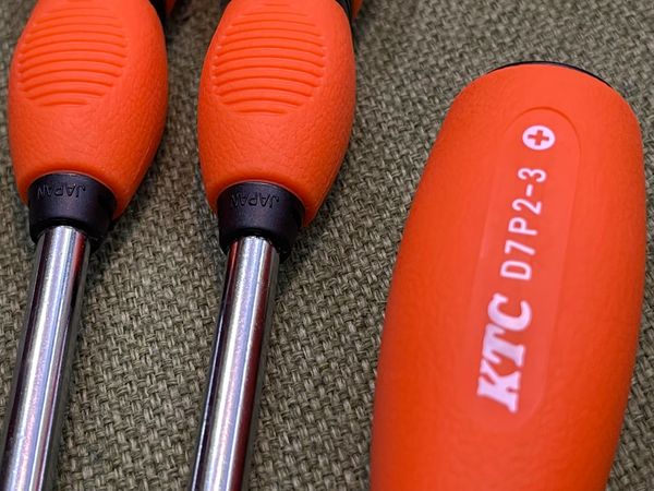 Tua vít đóng KTC D7P2-3 Japan – Máy Khoan Pin Tùng Power Tool