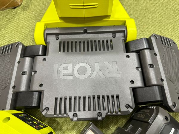 đèn ryobi RLPH18 18v – Máy Khoan Pin Tùng Power Tool