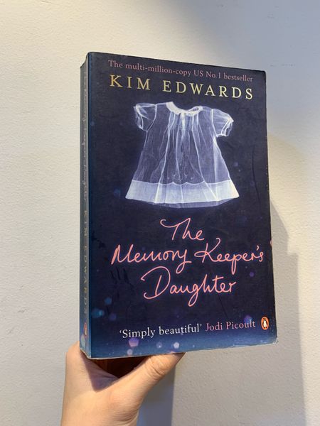 THE MEMORY KEEPER'S DAUGHTER - Kim Edwards – Momo Bookstore