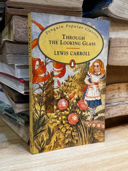 Through the looking glass - Lewis Carroll – Momo Bookstore