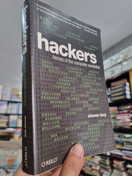 HACKER : HEROES OF THE COMPUTER REVOLUTION - Steven Levy – Momo Bookstore