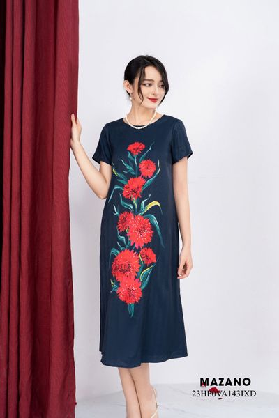 Đầm suông A dài họa tiết bố cục – Mazano