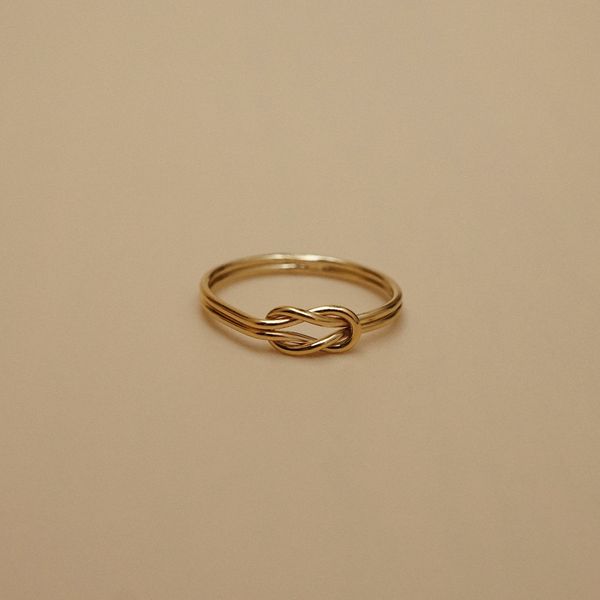 DOUBLE KNOT RING S A T E L L I T E