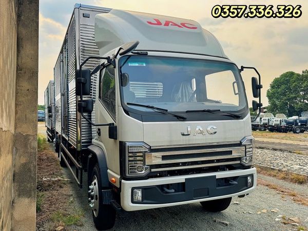 XE TẢI JAC N900 E5 9 TẤN THÙNG KÍN 7000 X 2280 X 2430MM – XE TẢI GIA ĐÌNH