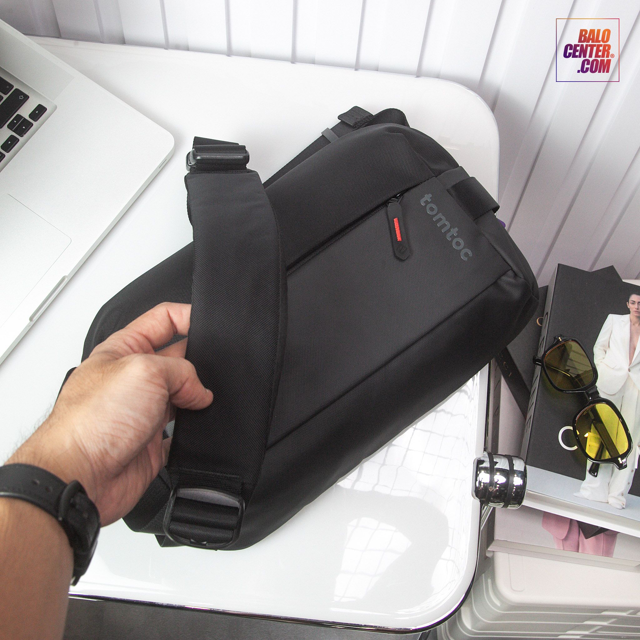 Túi chéo Tomtoc Urban Codura Sling 11" H02-B04D01 | BaloCenter.com – BaloCenter.com - Shop balo ...