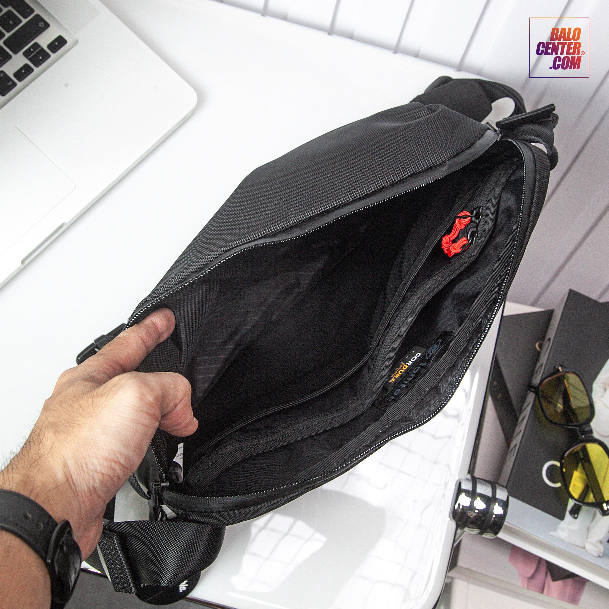 Túi chéo Tomtoc Urban Codura Sling 11" H02-B04D01 | BaloCenter.com – BaloCenter.com - Shop balo ...