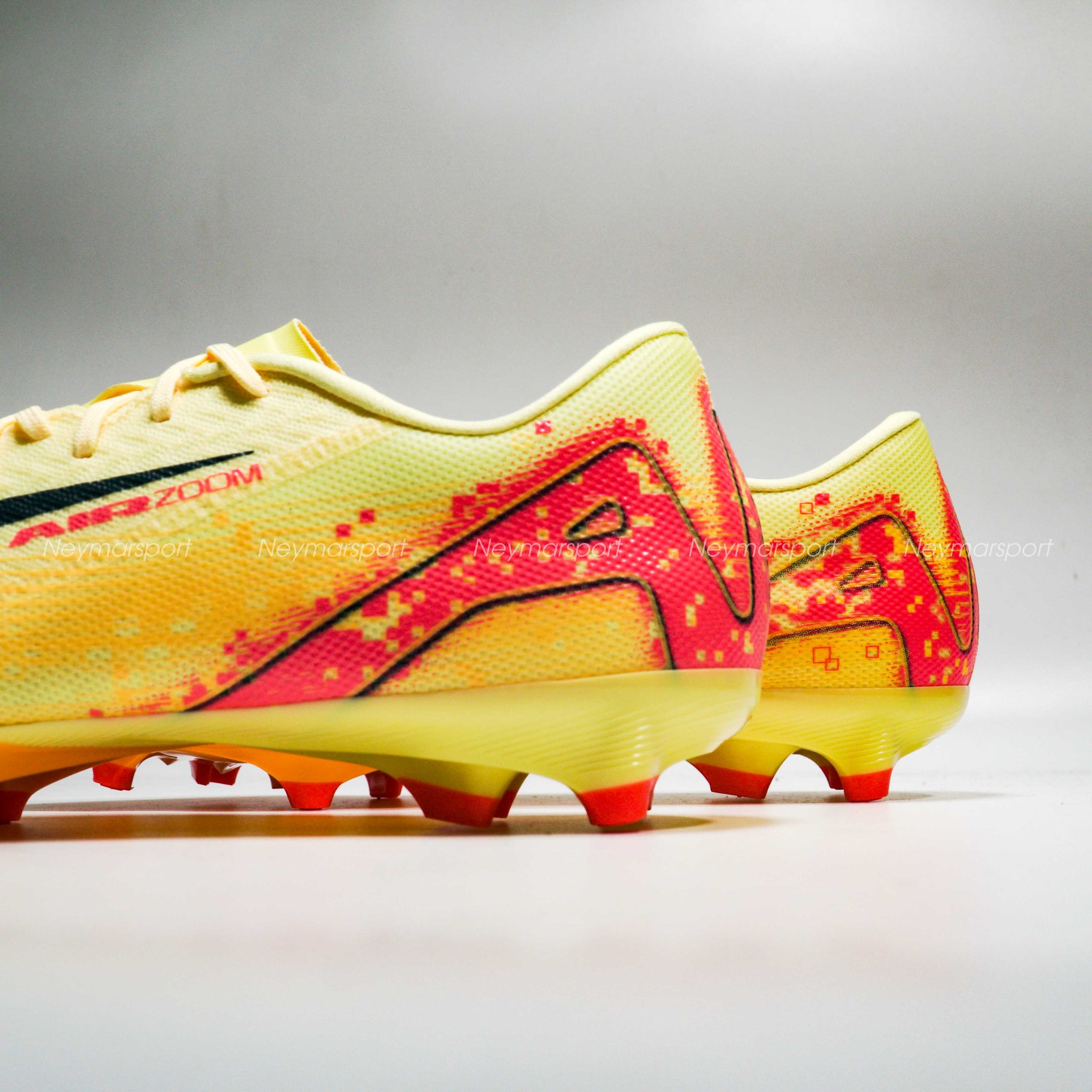 Giày đá bóng Nike Air Zoom Mercurial Vapor 16 Academy MG Mbappé Person ...