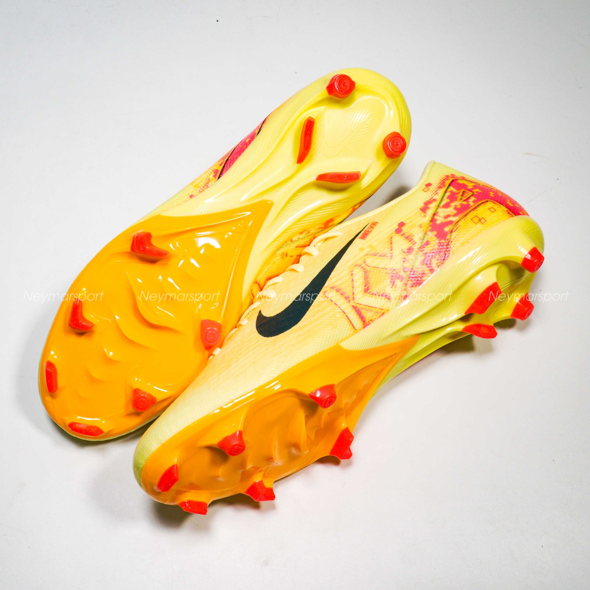 Giày đá bóng Nike Air Zoom Mercurial Vapor 16 Academy MG Mbappé Person ...