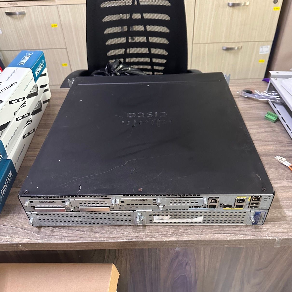 Cisco 2921 router (Hàng cũ) – Công ty TNHH Công Nghệ Quang Lâm