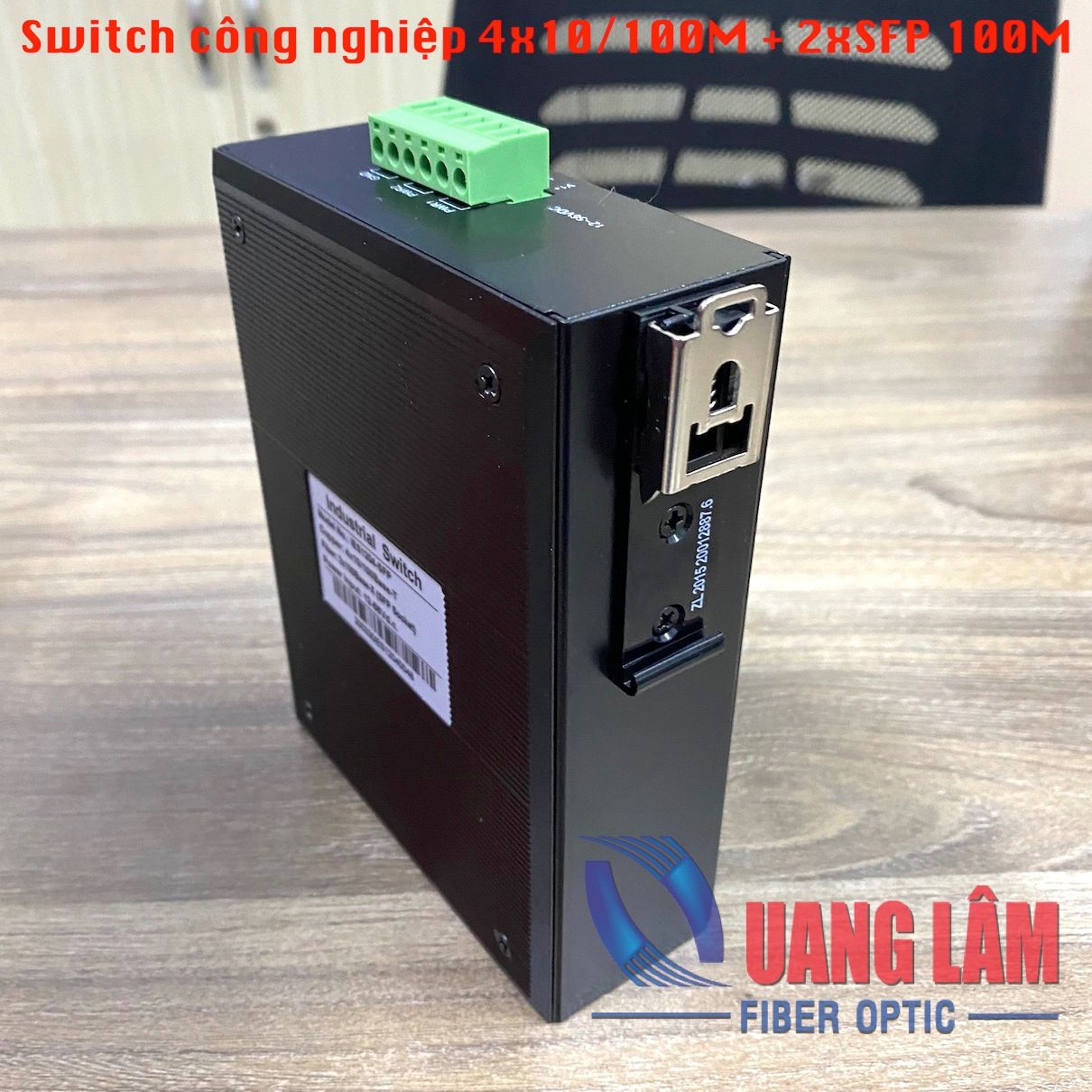 Switch công nghiệp 4x10/100M RJ45 sang quang 2 cổng FE Slot SFP, P/N ...