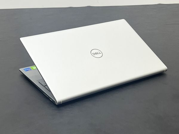 Dell Inspiron 5510 Core i7-11370H 16GB 512GB VGA FHD – EDG.VN