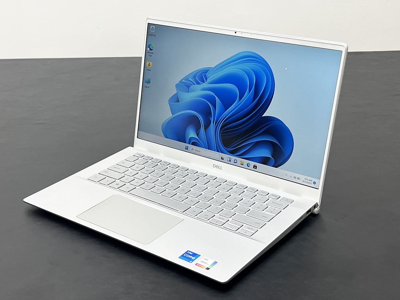 Dell Inspiron 5402 Core i5-1135G7 16GB 512GB FHD – EDG.VN