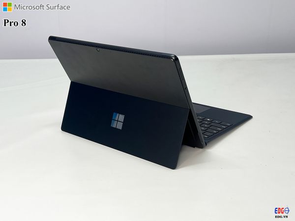 Surface Pro 8 i5-1135G7 8GB 256GB Màn 13 QHD – EDG.VN