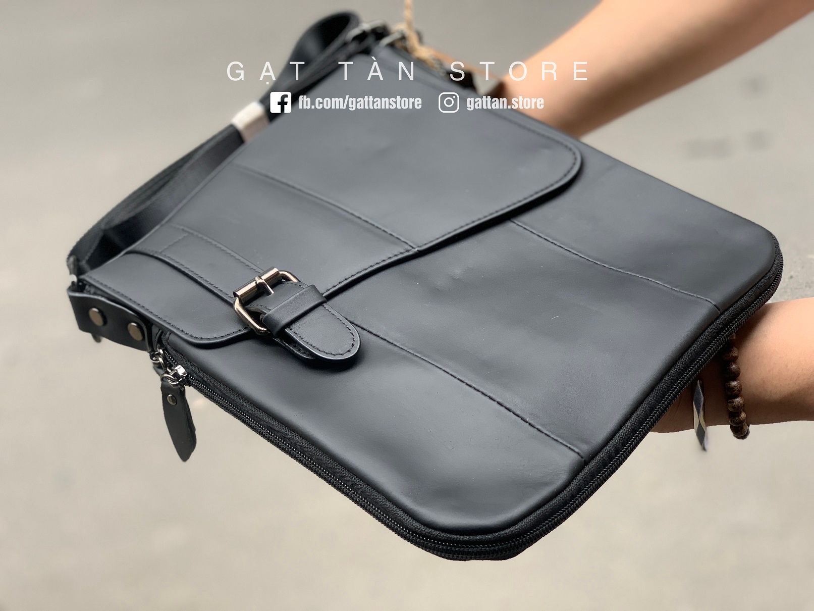 IP290 – Gạt Tàn Store