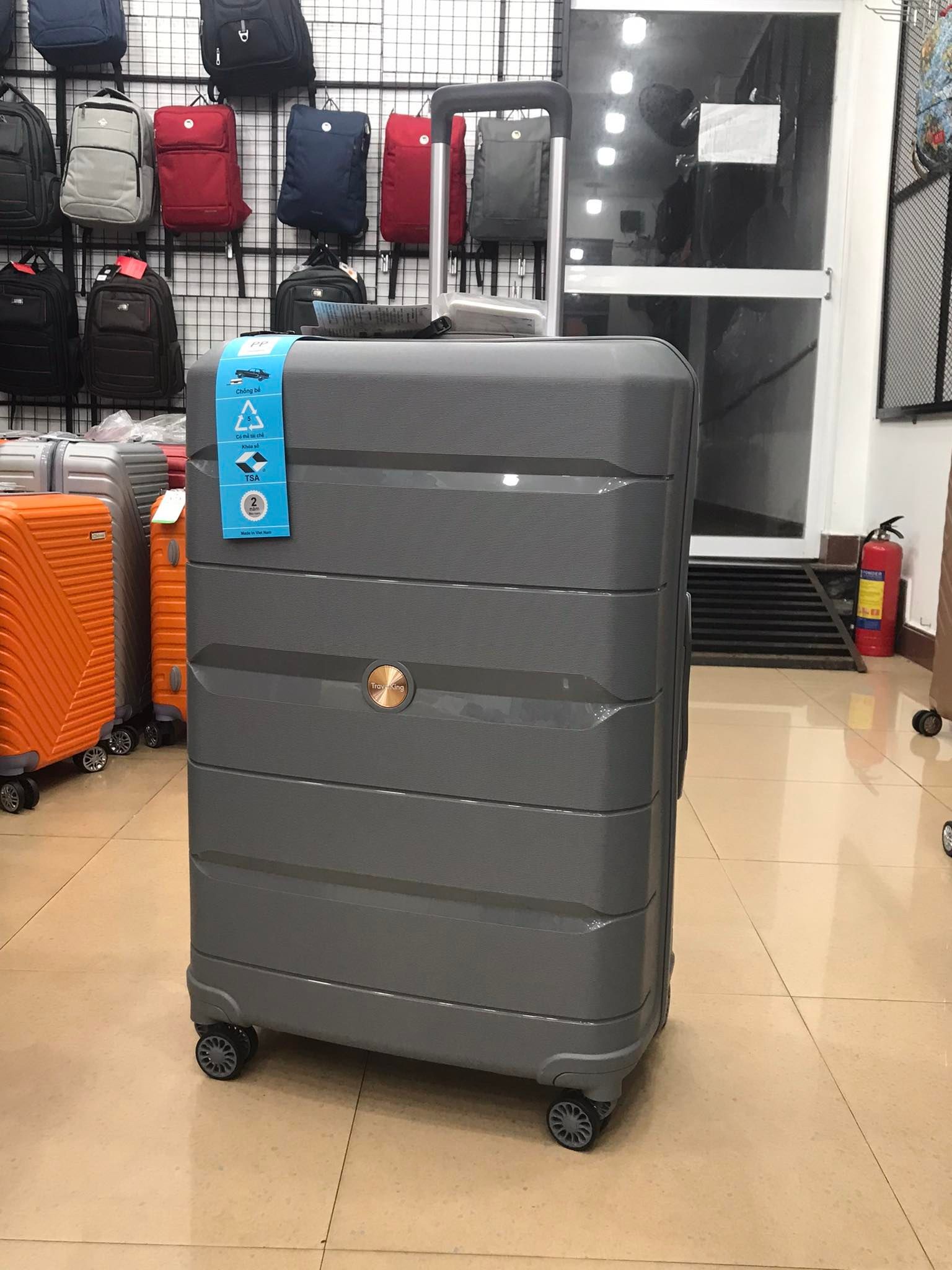 Vali Chống Bể 100% PP883 Size 24 Xám Chì – Balo Chính Hãng