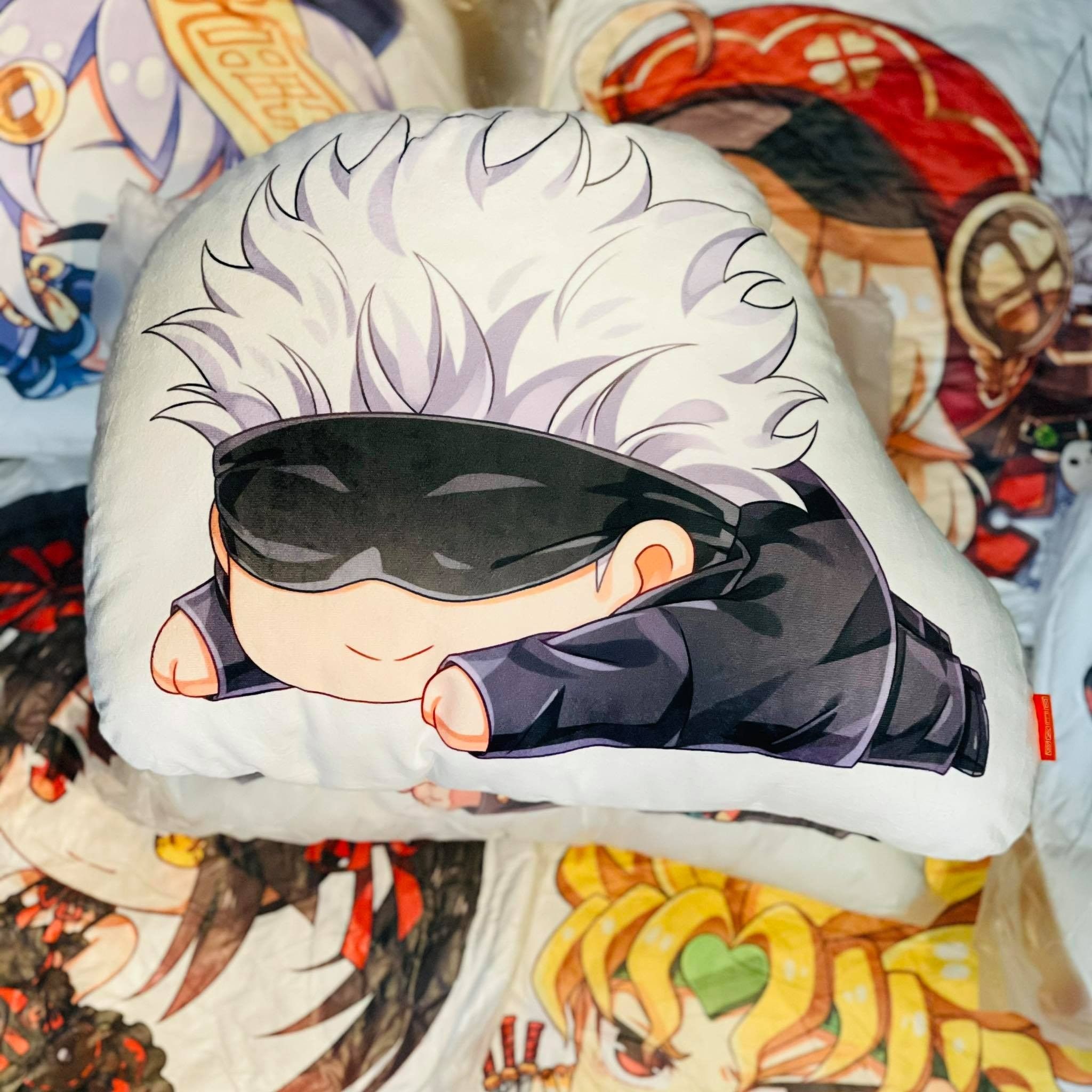 Gối ÔM Satoru Gojo - Jujutsu Kaisen – Joker Face Shop