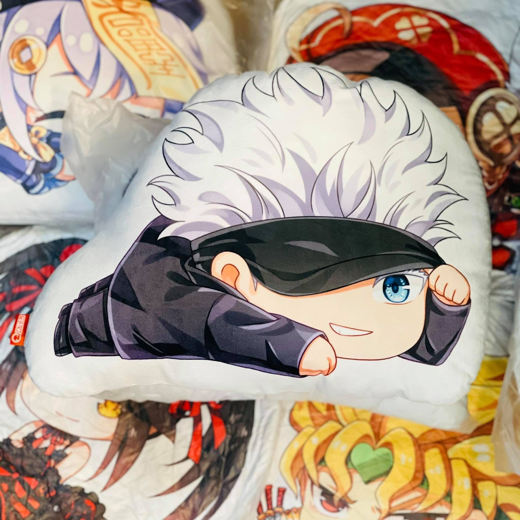 Gối ÔM Satoru Gojo - Jujutsu Kaisen – Joker Face Shop