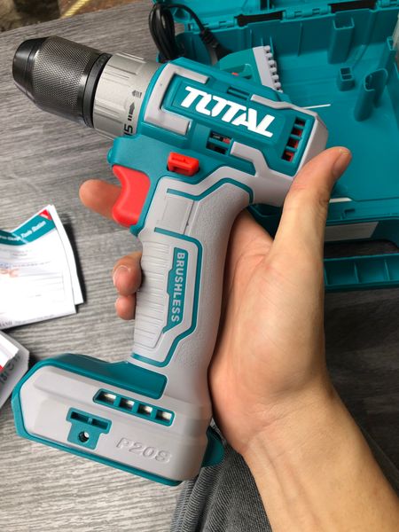 Máy khoan vặn vít dùng pin 20V Total TDLI20508 (2 Pin 2.0Ah & Sạc)