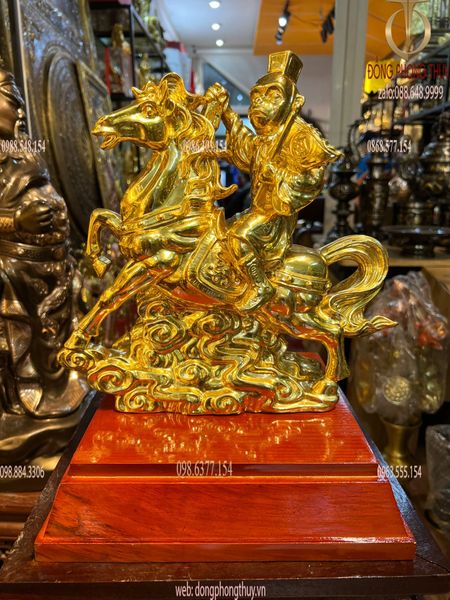 Tượng Mã Thượng Phong Hầu cao 29cm bằng đồng dát vàng 24k – Đồng Phong Thủy