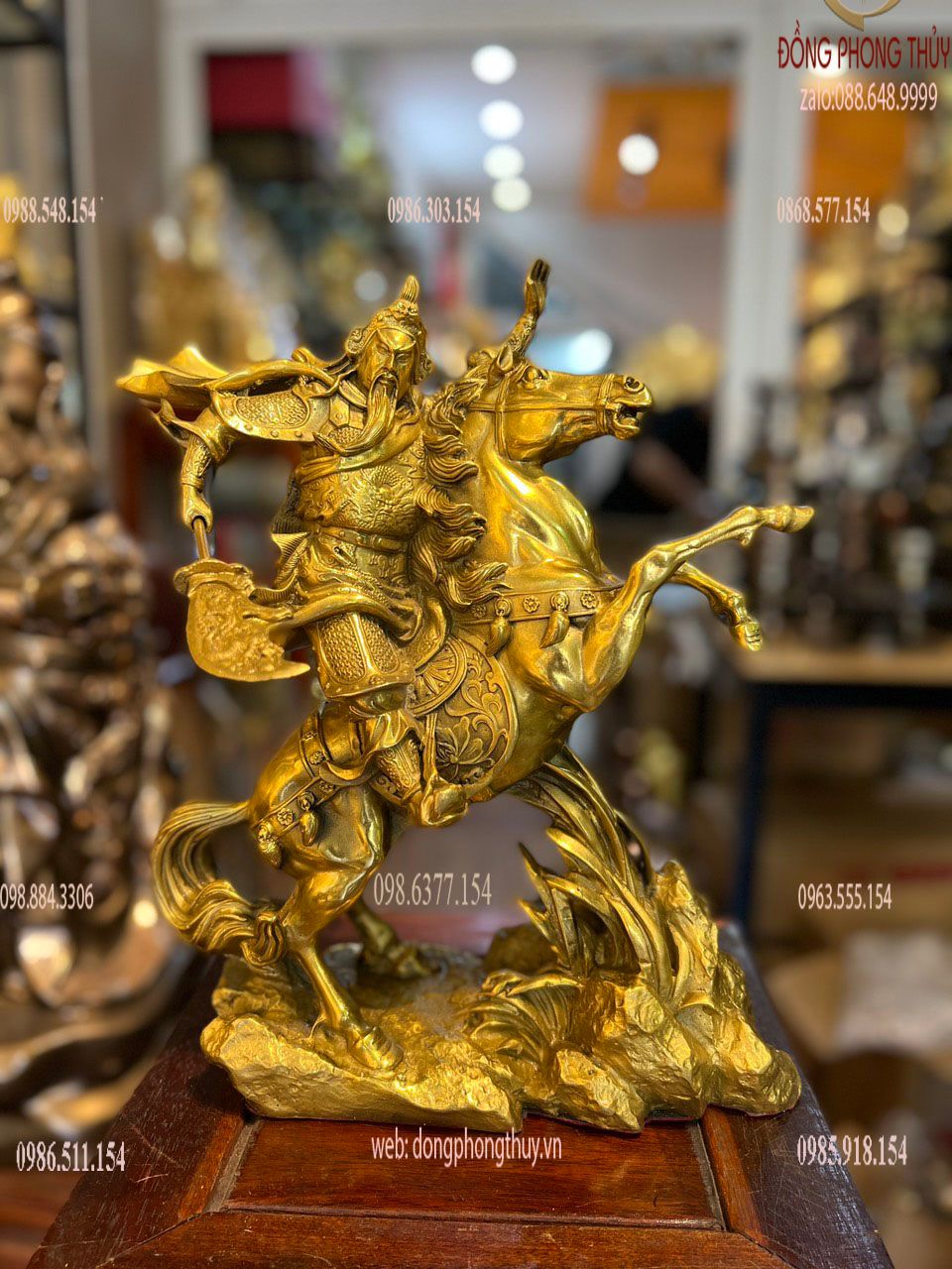 Tượng quan công cưỡi ngựa bằng đồng – Đồng Phong Thủy