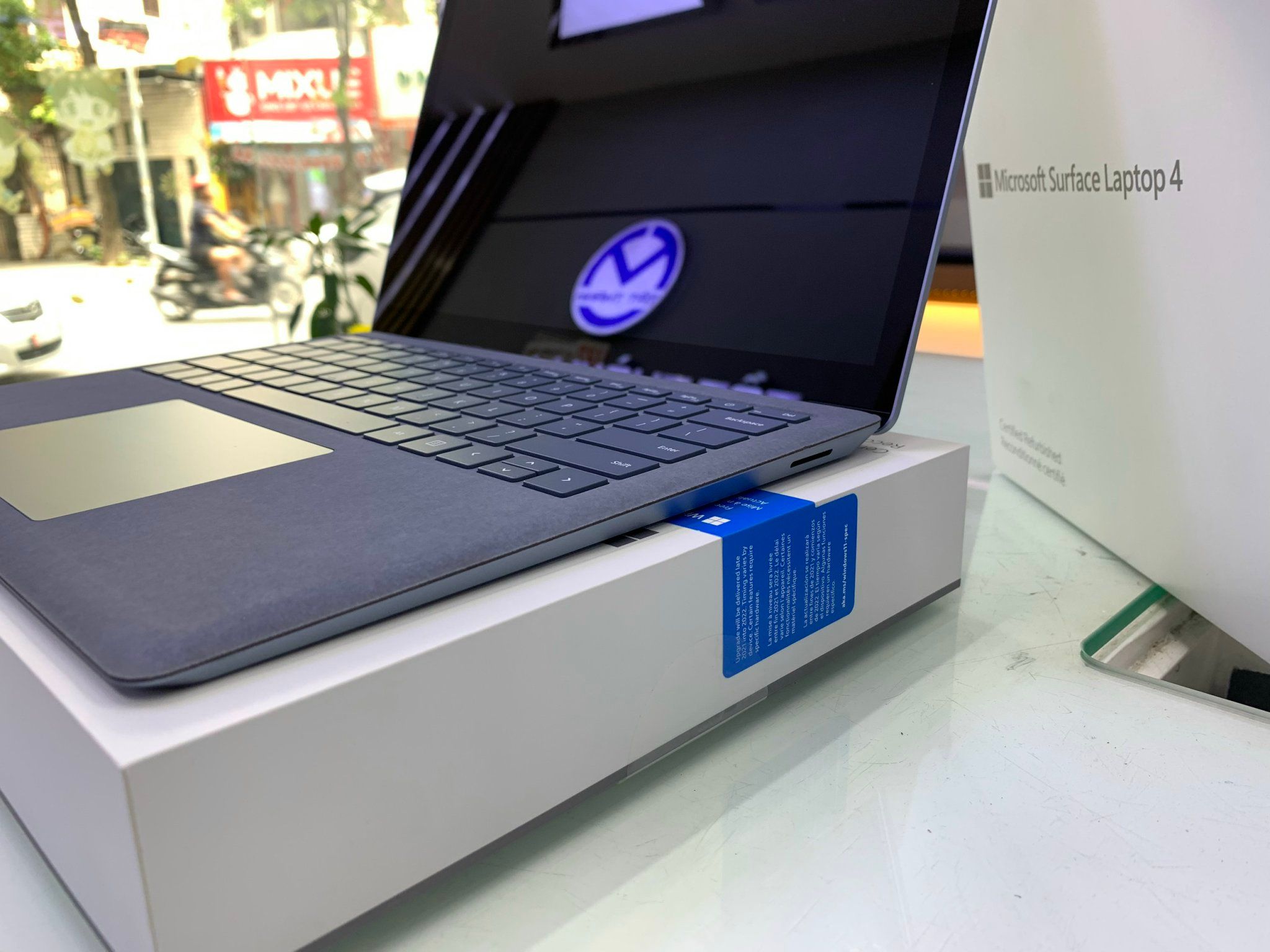 [Mới 100%] Microsoft Surface Laptop 4 (Core i5-1135G7) – Tất Thành Laptop