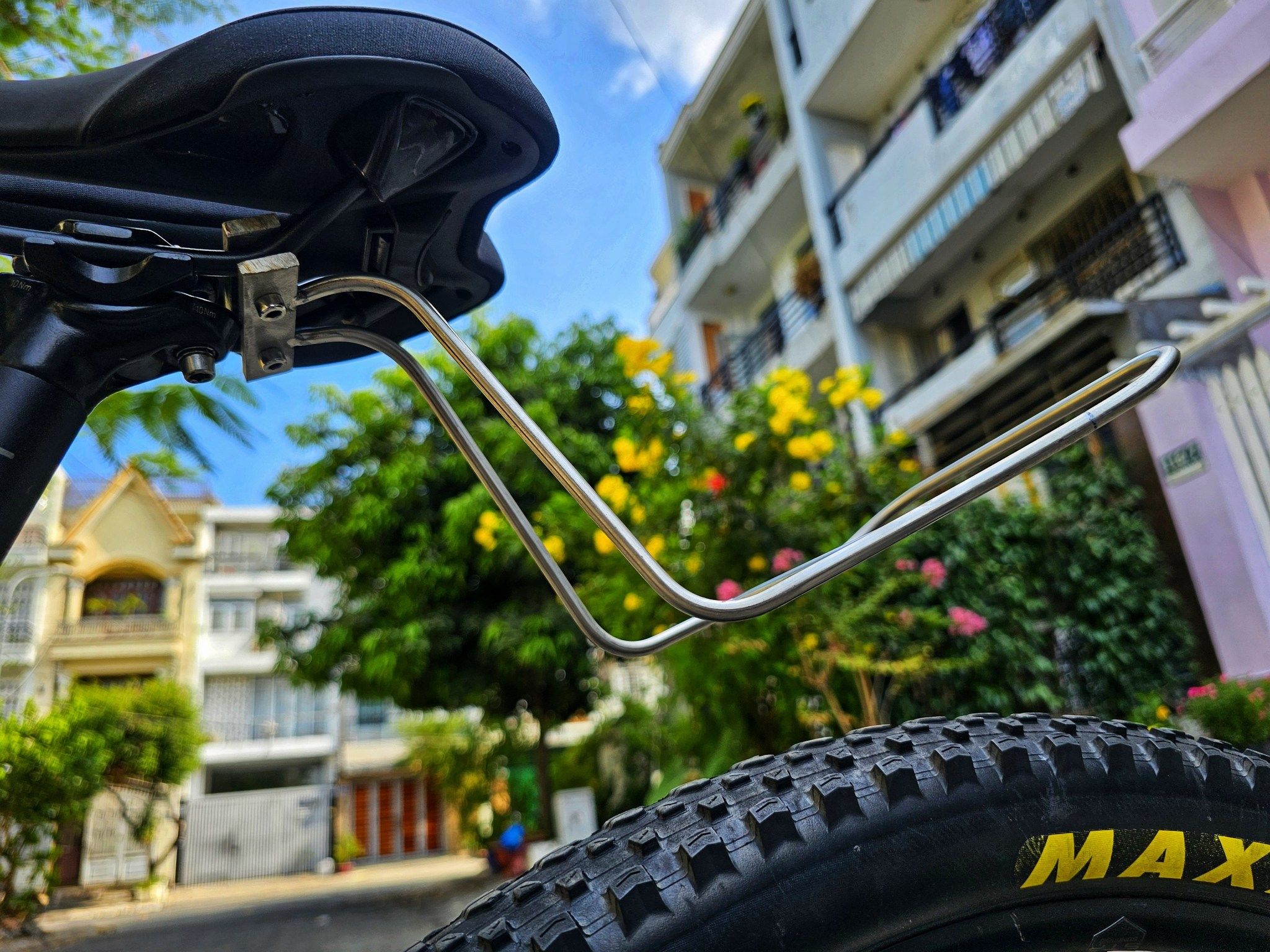 Baga gắn gọng yên xe đạp BRrack R9 – B.A.T Shop - Bike and Travel