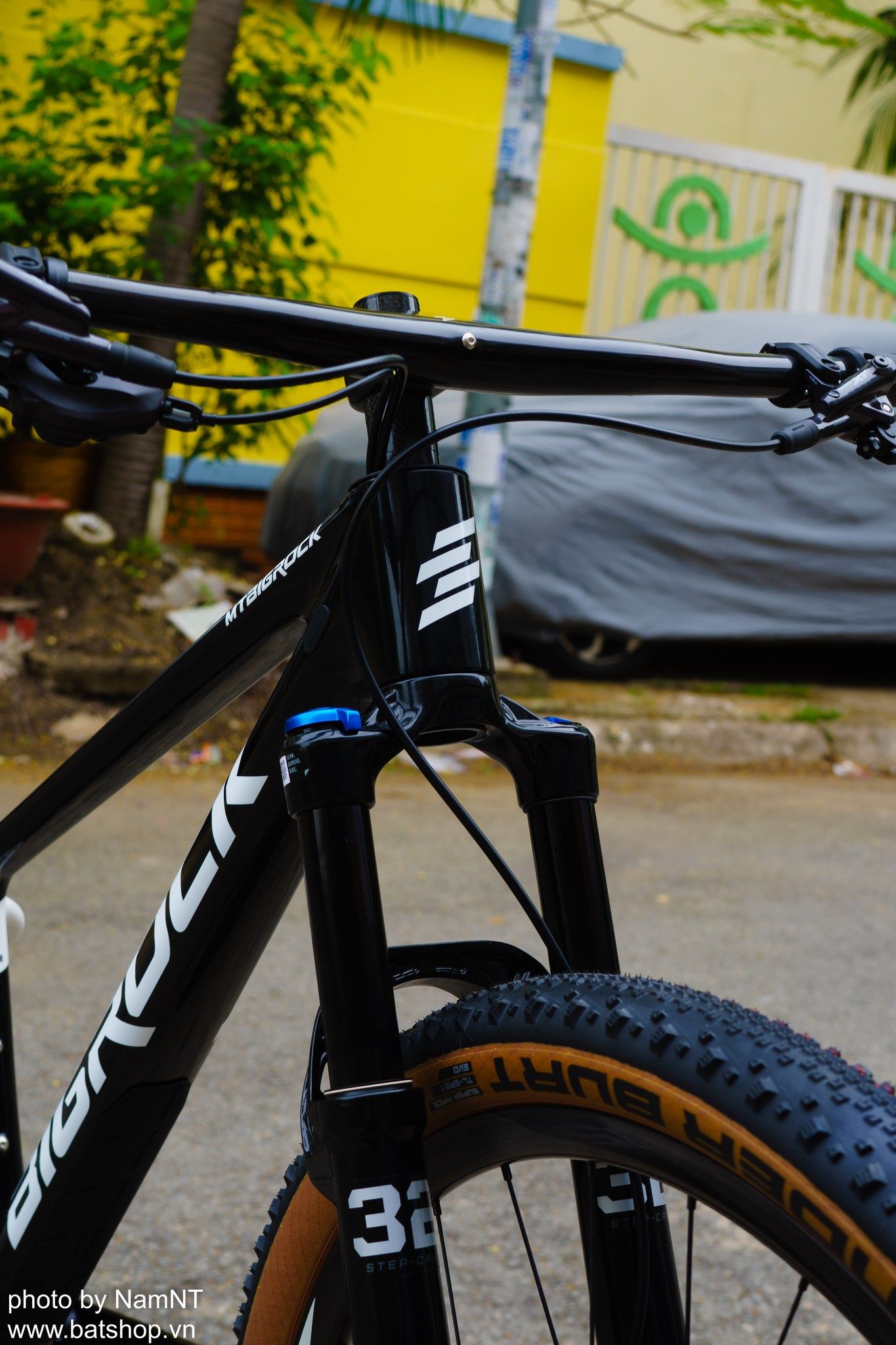 Xe đạp MTB BigRock – B.A.T Shop - Bike and Travel