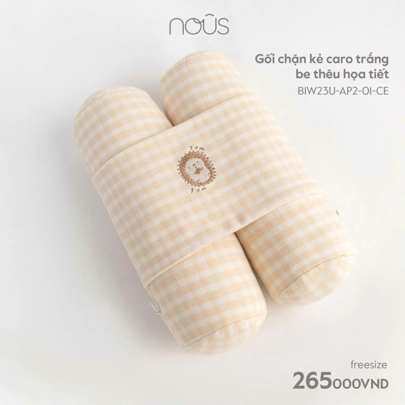 Gối chặn Nous kẻ caro trắng be thêu họa tiết | snbshop.vn – Soc&Brothers