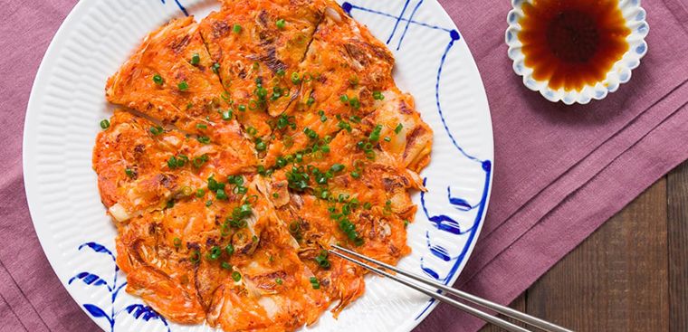 Cách làm bánh kim chi chiên Hàn Quốc đơn giản, thơm ngon, đậm đà hương