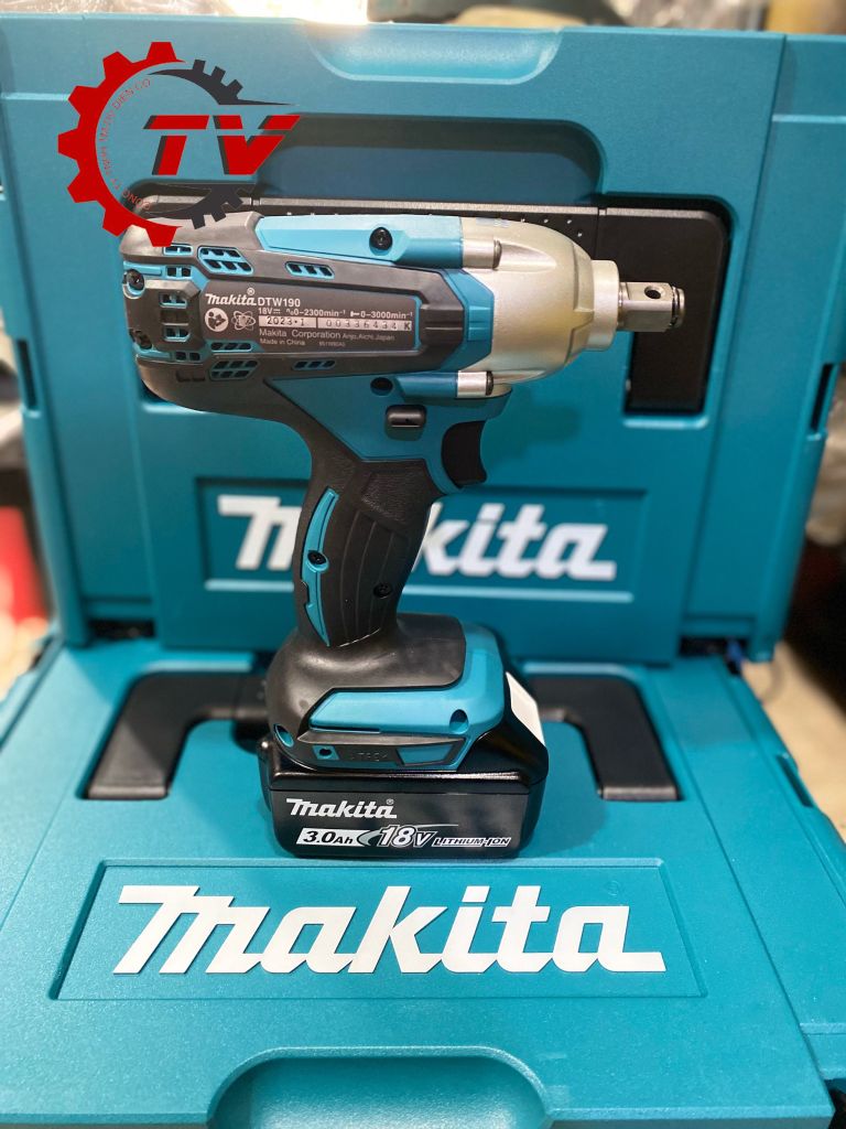 Máy siết bu lông dùng pin 18V Makita DTW190RFJX (18V, 3Ah) – Khotieudung.vn