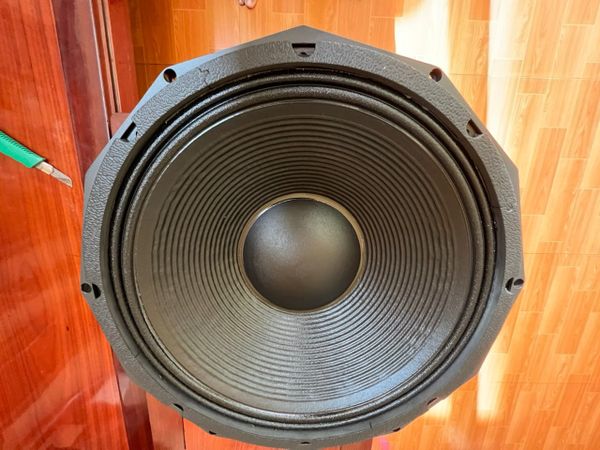 Củ Loa Bass Sub 50 Hàng Mới