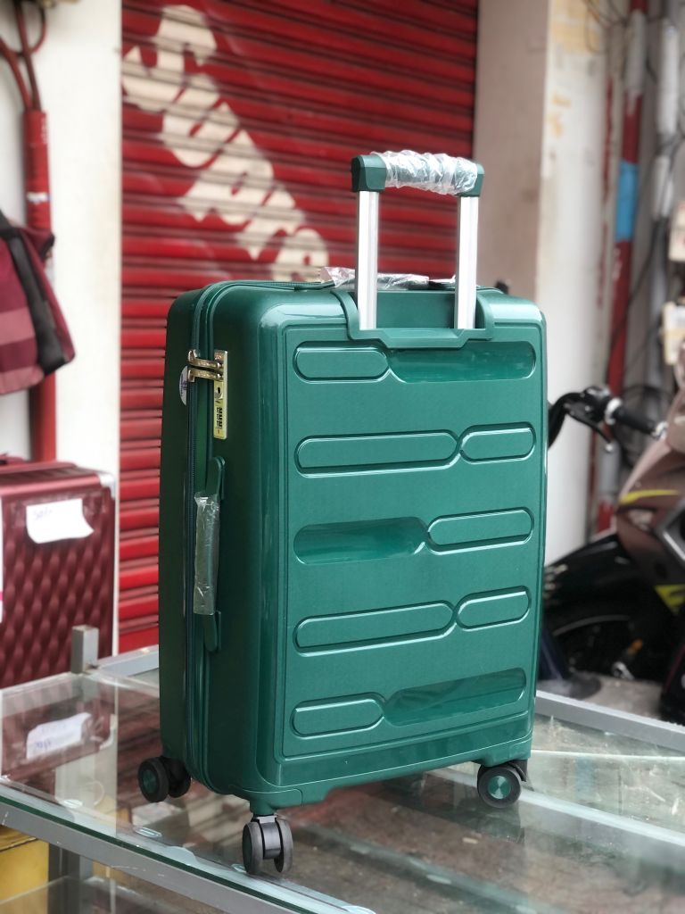 Vali 24in nhựa xanh rêu 660