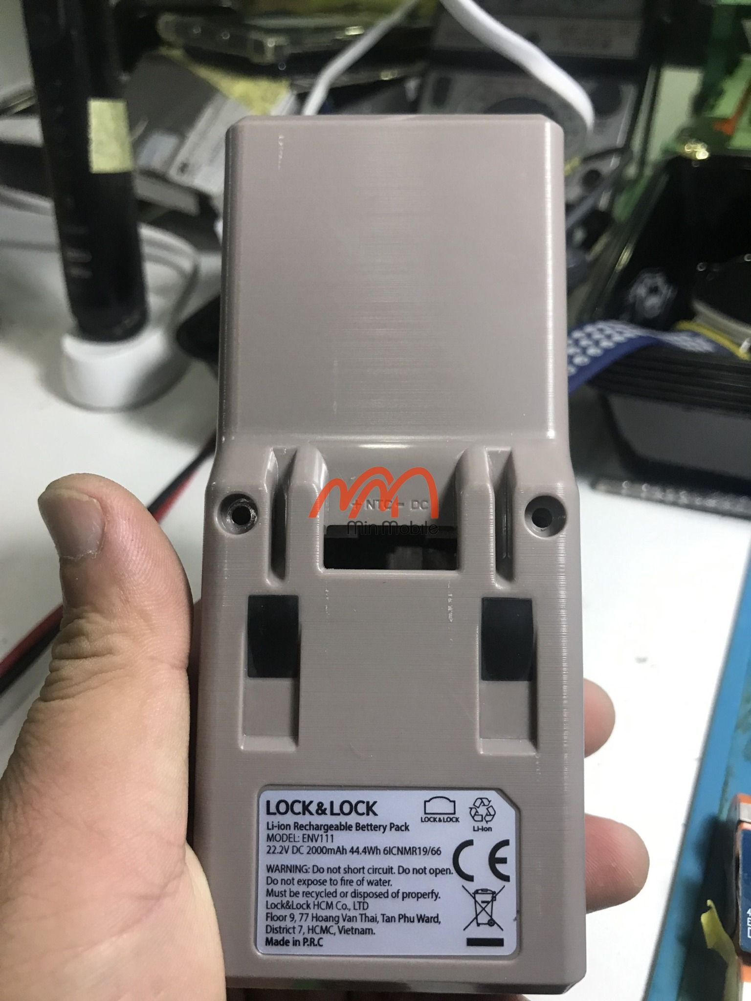 Thay Pin Máy Hút Bụi Lock&Lock model ENV111 – Min Mobile