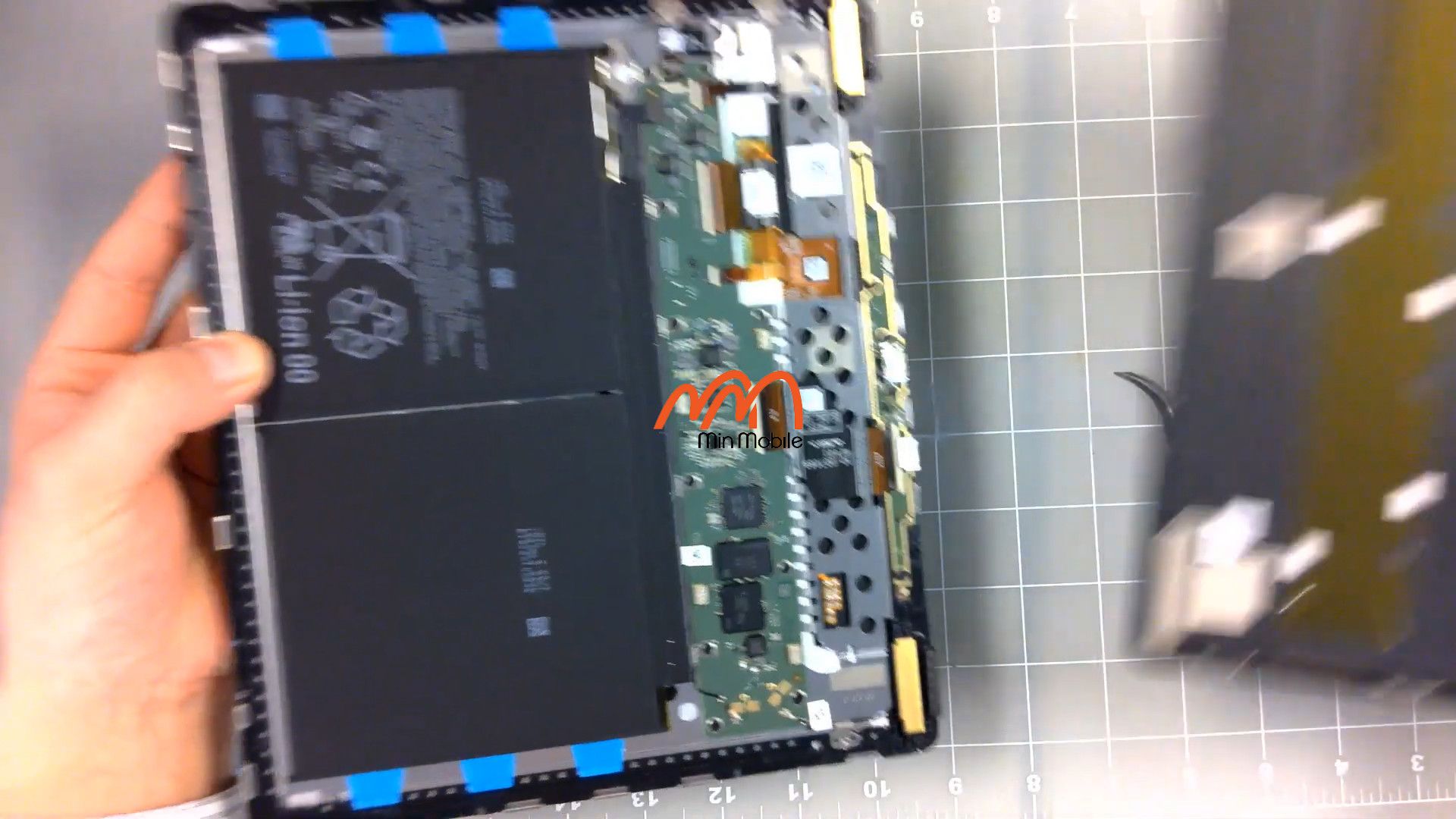 Thay Pin Máy Đọc Sách Kindle Scribe – Min Mobile