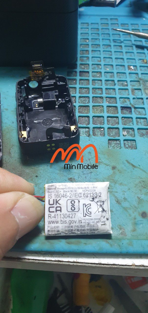 Thay Pin Mic DJI Không Dây – Min Mobile