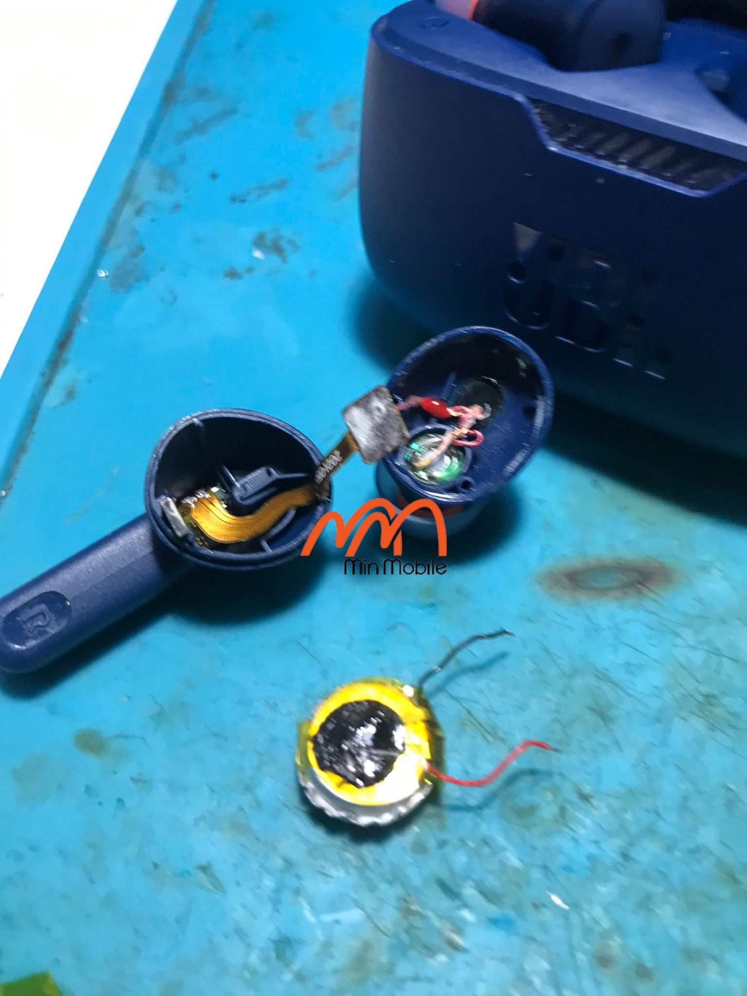 Thay Pin Tai Nghe JBL Tune 230 – Min Mobile