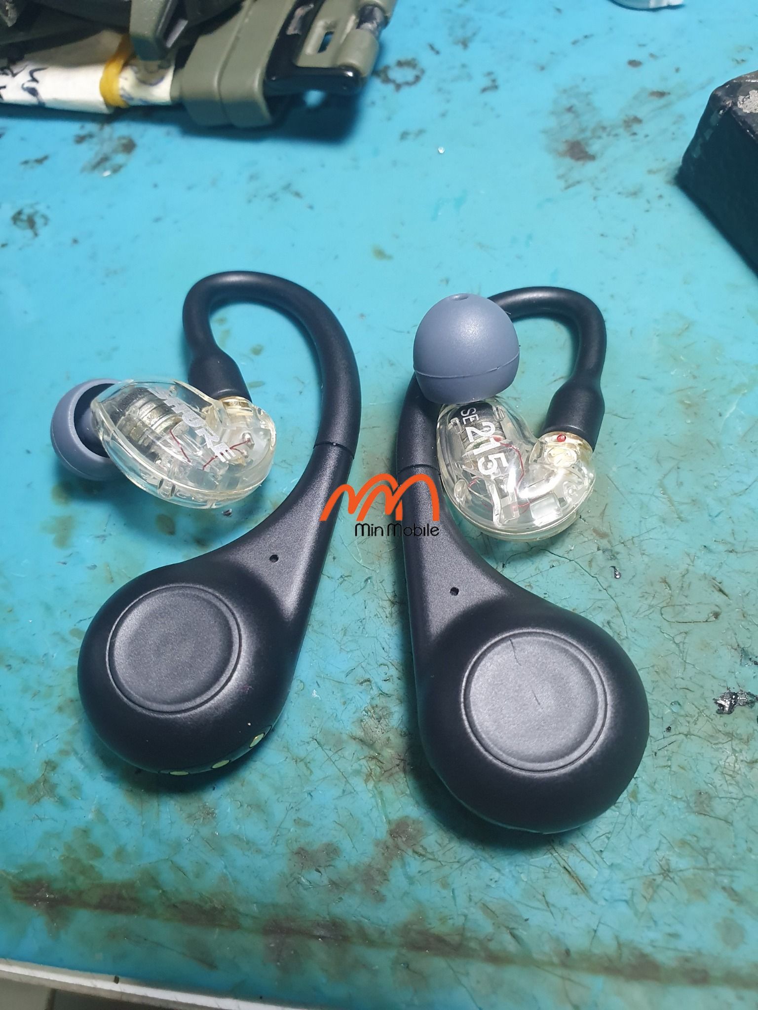 Thay Pin Tai Nghe Shure TW1 – Min Mobile