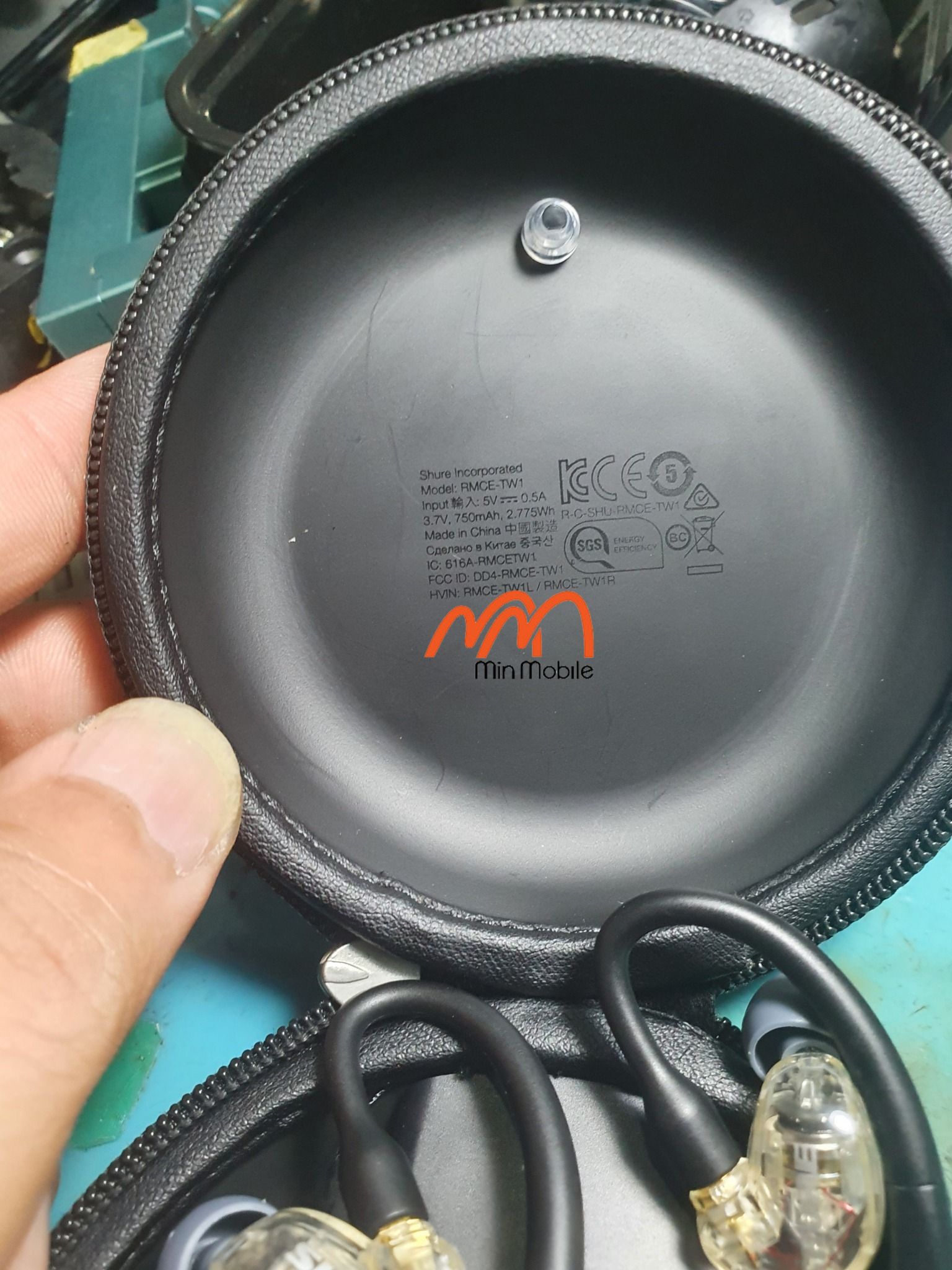 Thay Pin Tai Nghe Shure TW1 – Min Mobile