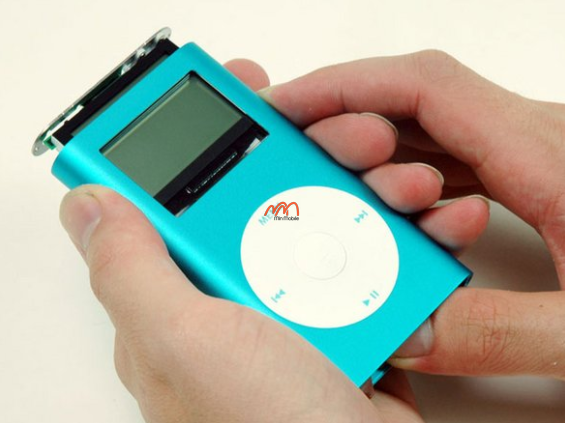 Thay pin máy nghe nhạc iPod Mini 1 / 2 – Min Mobile