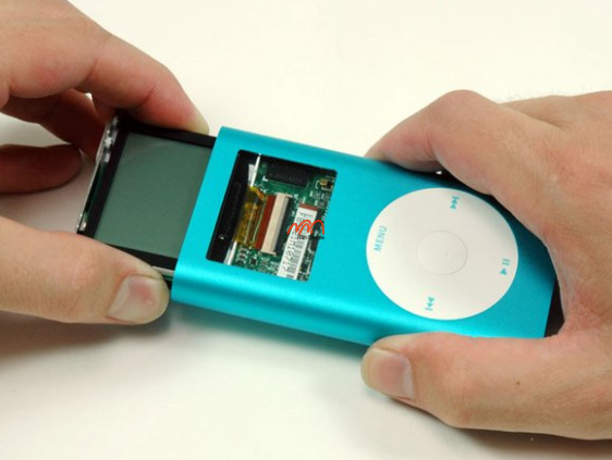 Thay pin máy nghe nhạc iPod Mini 1 / 2 – Min Mobile
