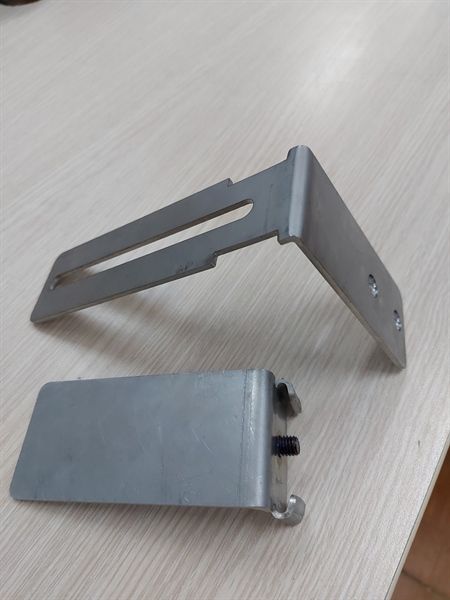 Pat ( Bas) trượt Inox 304 : 102x56x38x2.5 - VNH292365094