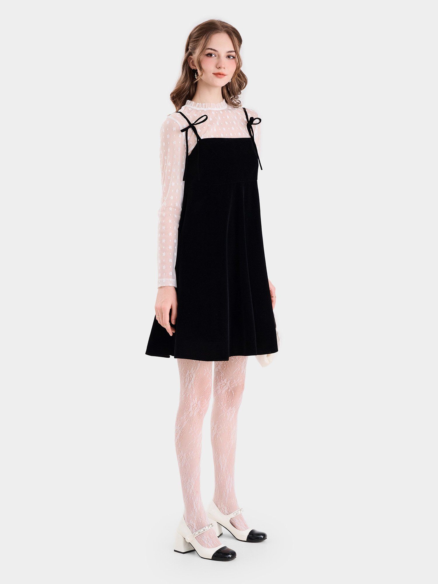 Đầm nhung 2 dây phối áo ren – MARC