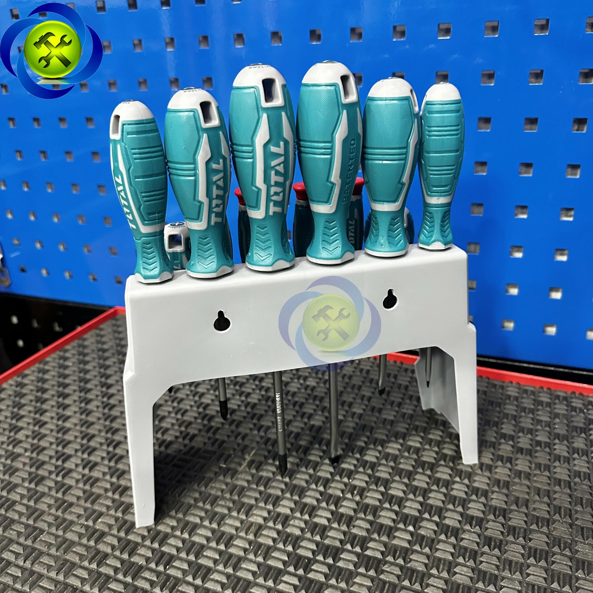 Bộ 14 tua vít TOTAL THT250614 gồm vít thông dụng và vít điện tử – CÔNG ...