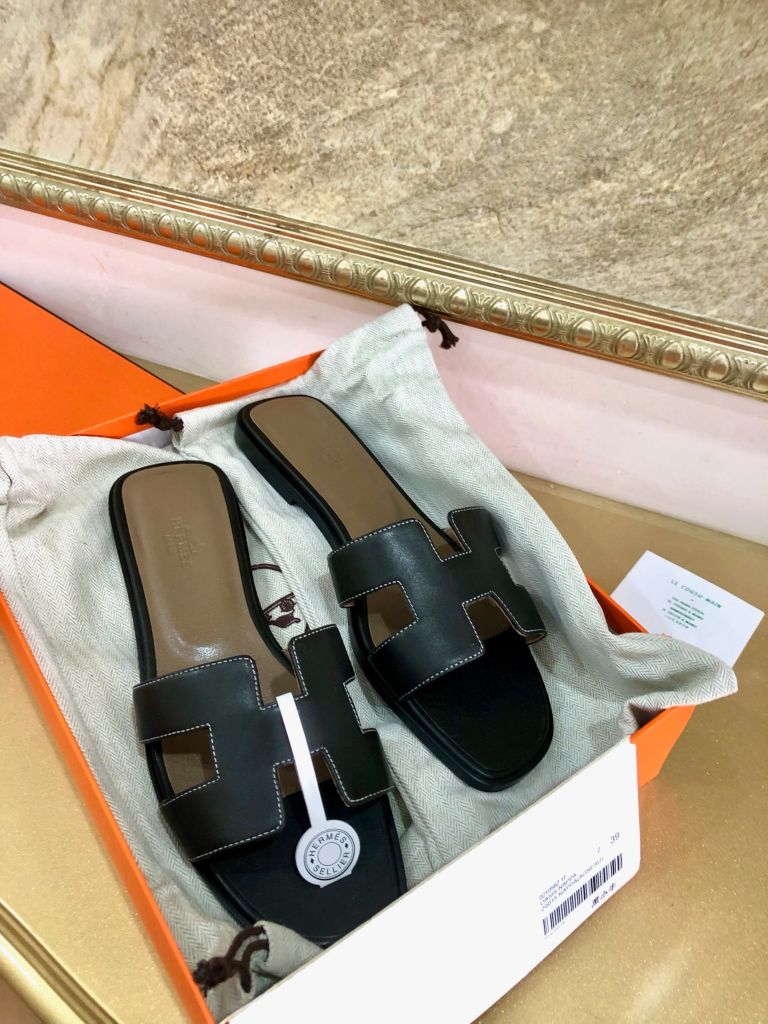 Dép nữ Hermes* VIP 1:1 nhiều màu đẹp 1600k sản phẩm cổ điển nhất của ...